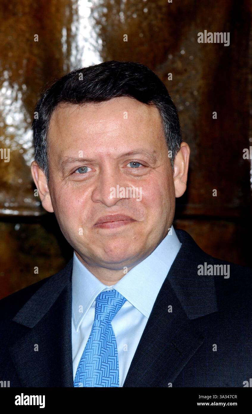 Dec. 8, 2003 - K34471AR.NEW YORK CITY MAYOR.MICHAEL BLOOMBERG WITH .THE ...