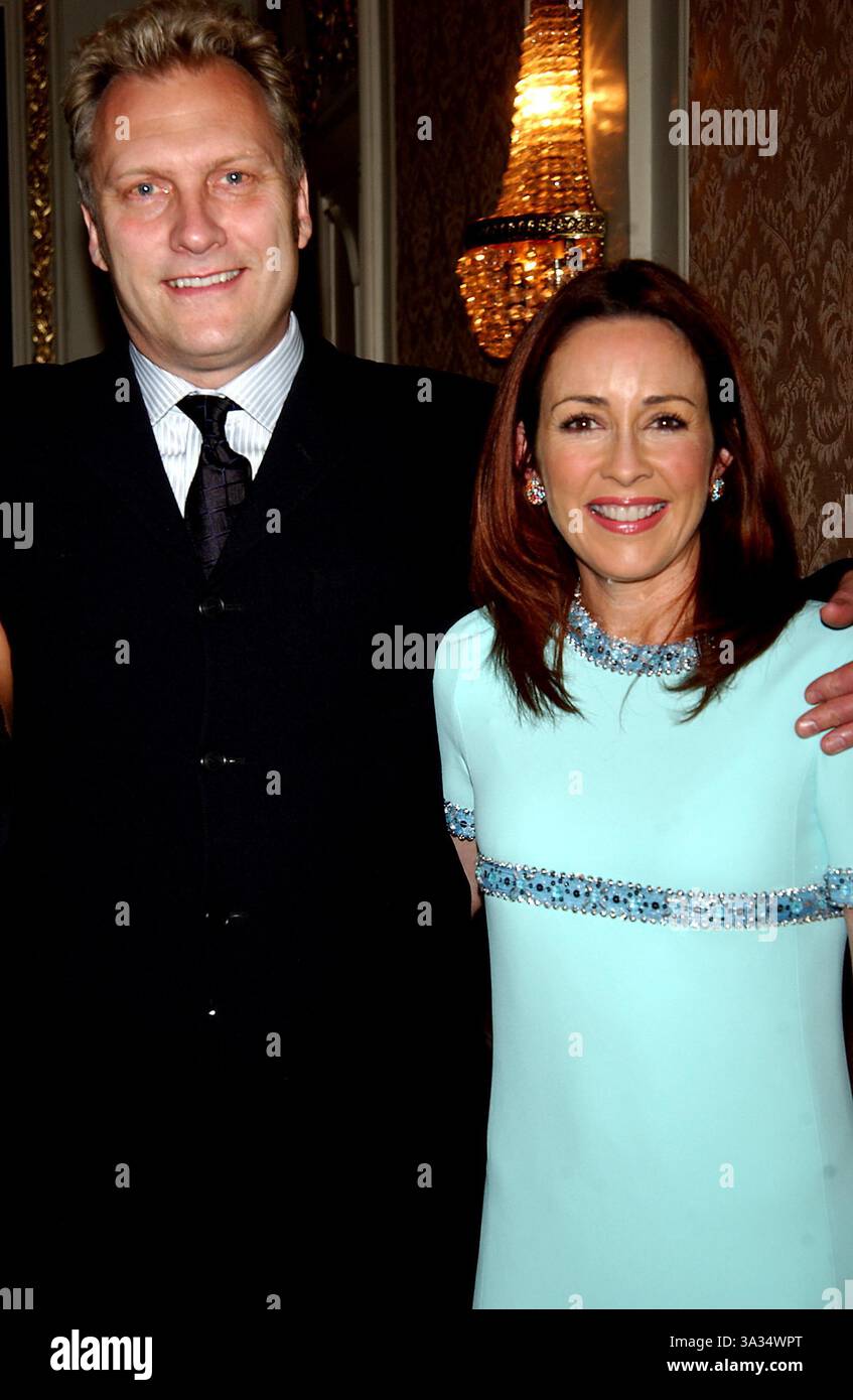 May 6, 2004 - K37096AR.''CATHOLIC BIG SISTERS'' BENEFIT DINNER.AT PLAZA ...