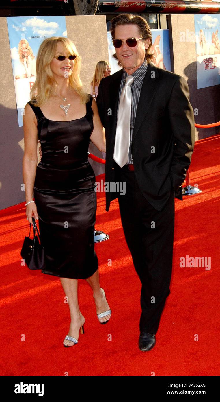 May 26, 2004 - Hollywood, CALIFORNIA, USA - K37533FB.RAISING HELEN ...