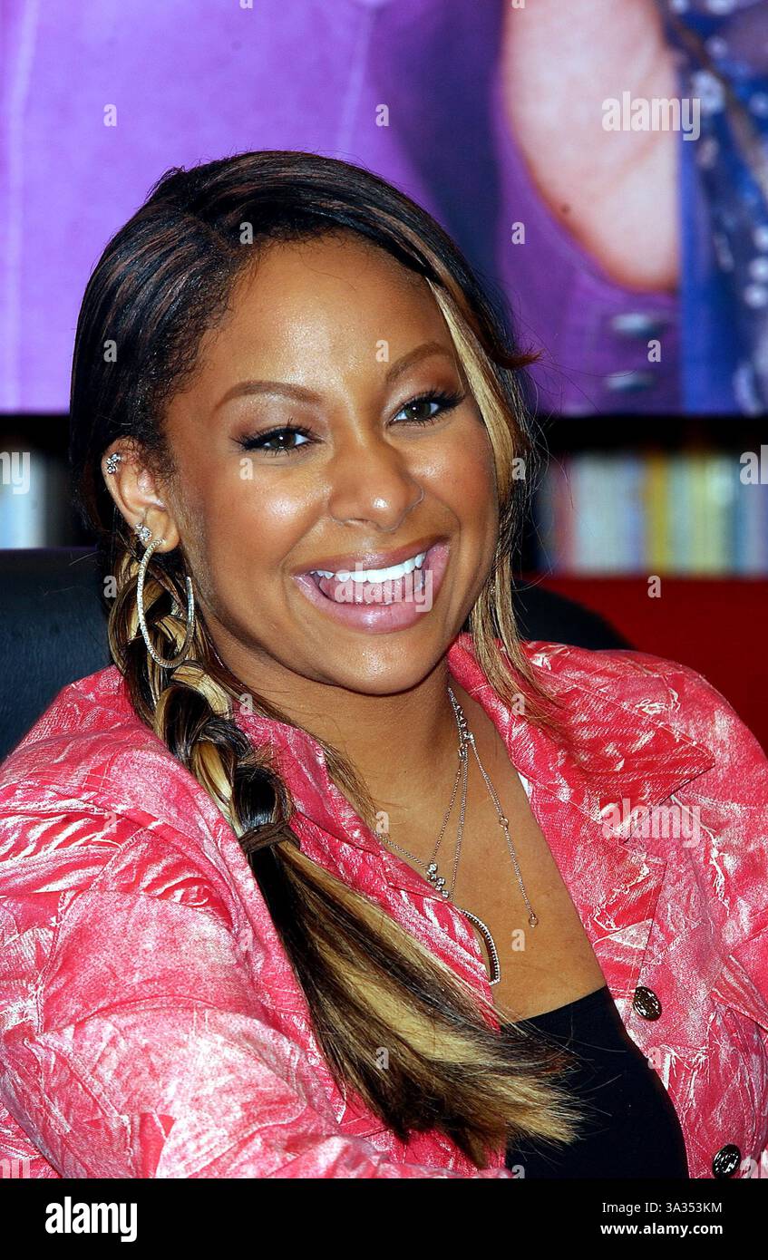 Raven symone borders books hi-res stock photography and images - Alamy