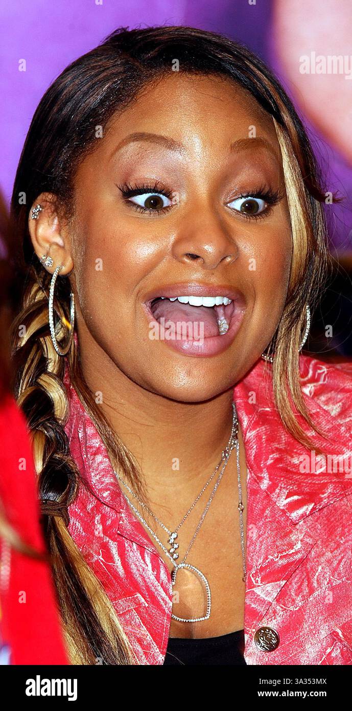 Raven symone borders books hi-res stock photography and images - Alamy