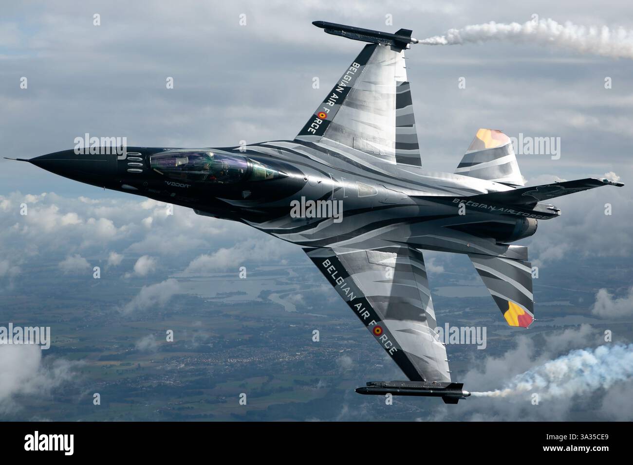 The Belgian Air Force F-16AM Fighting Falcon, registered FA-101, is ...