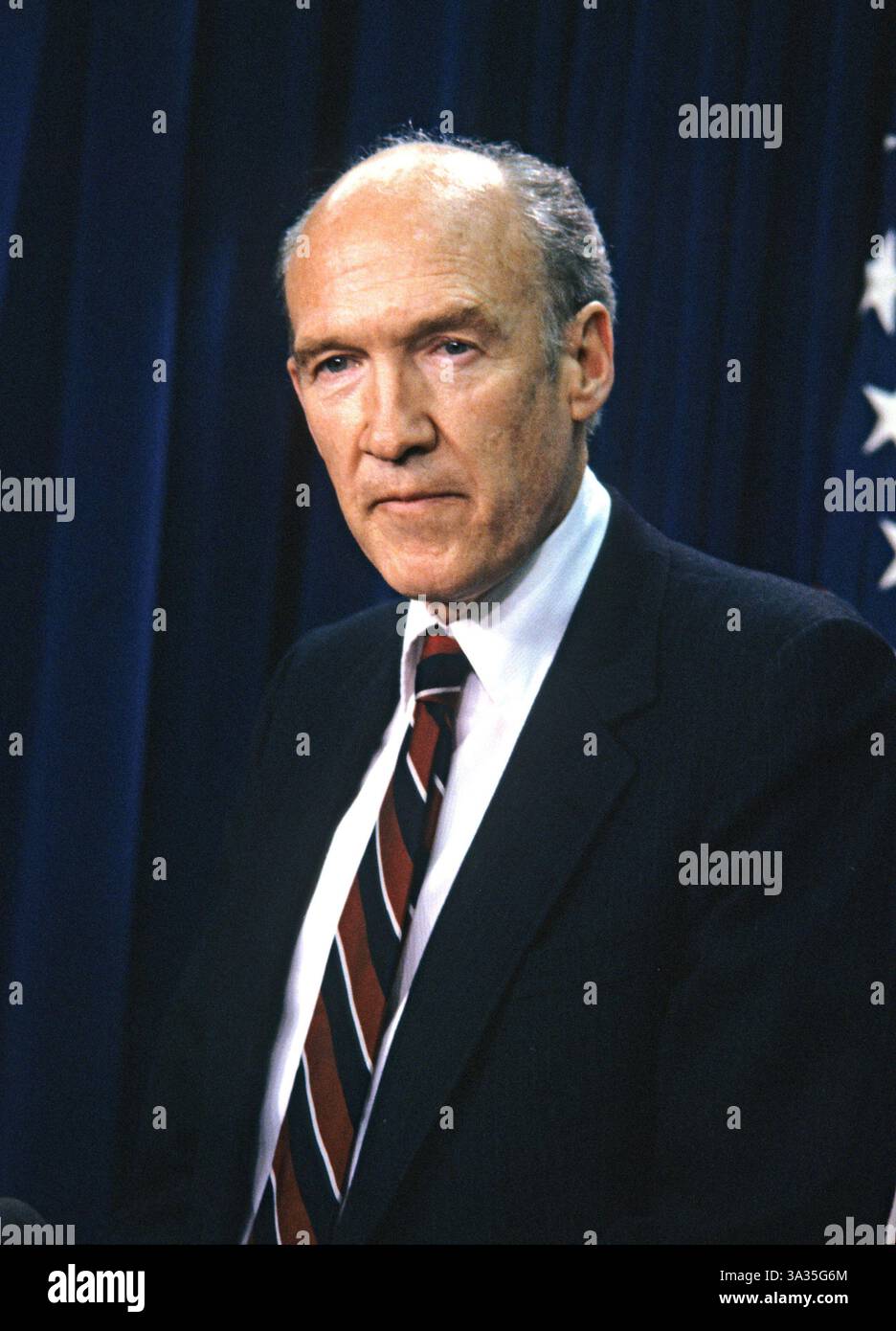 United States Senator Alan Simpson (Republican of Wyoming) makes a ...
