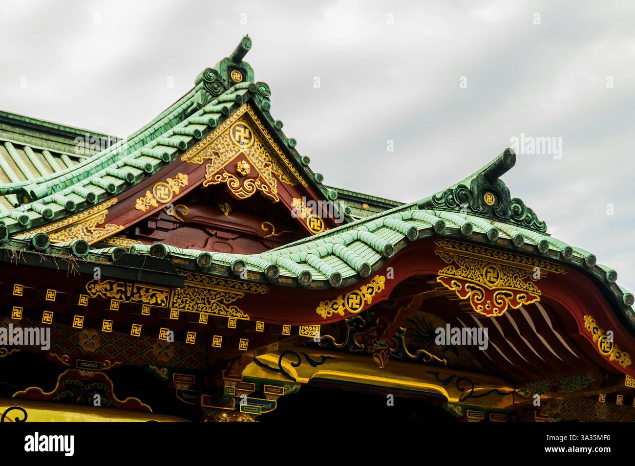 Japanese tradition culture symbols hi-res stock photography and images ...