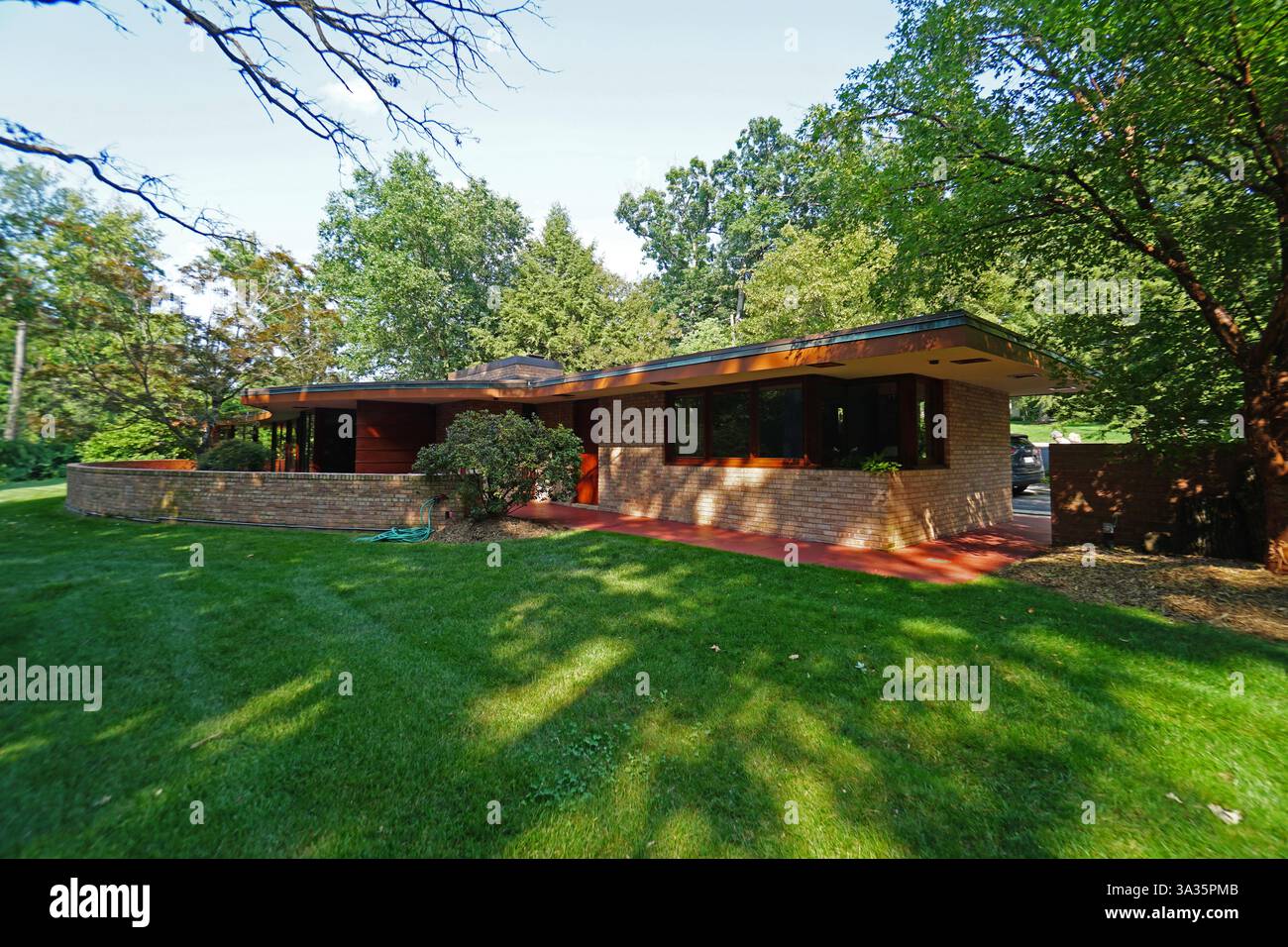 Frank Lloyd Wright's Laurent House Stock Photo - Alamy