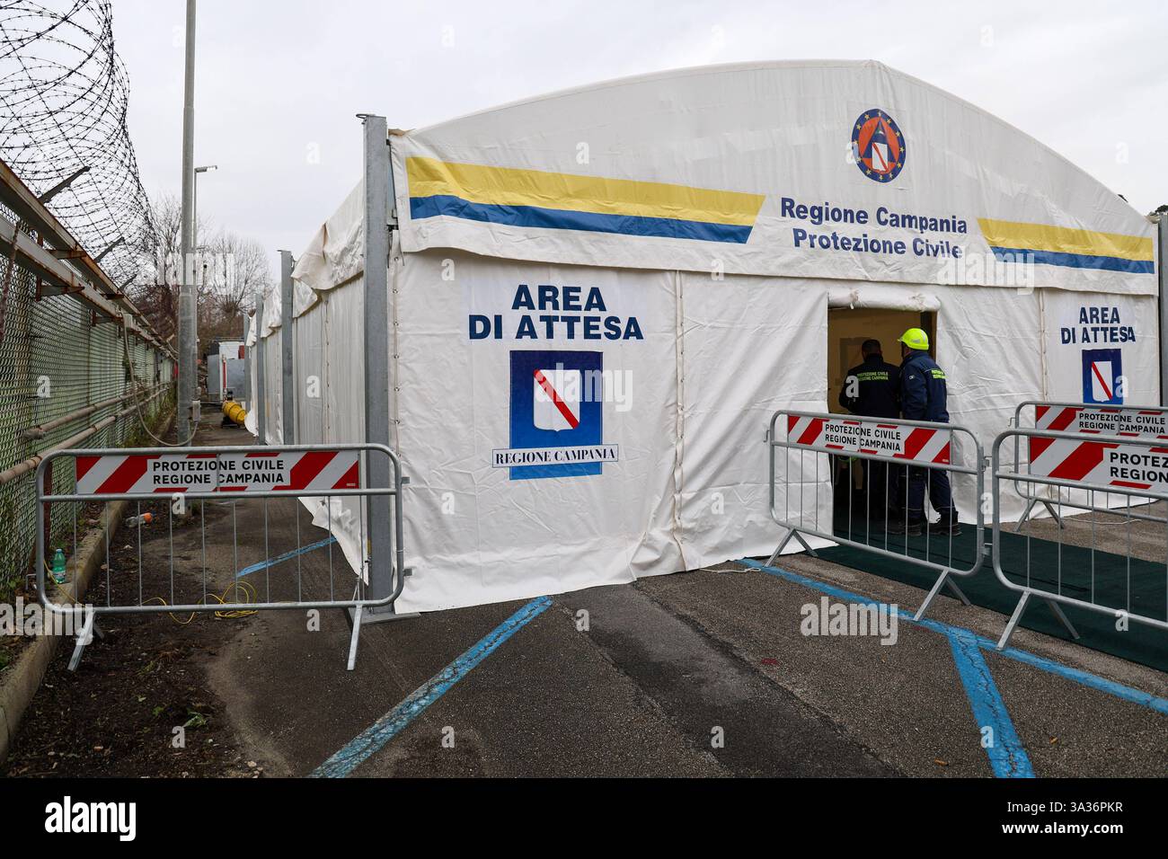 Areas affected by the earthquake between Bagnoli, Pozzuoli Naples 03/14 ...