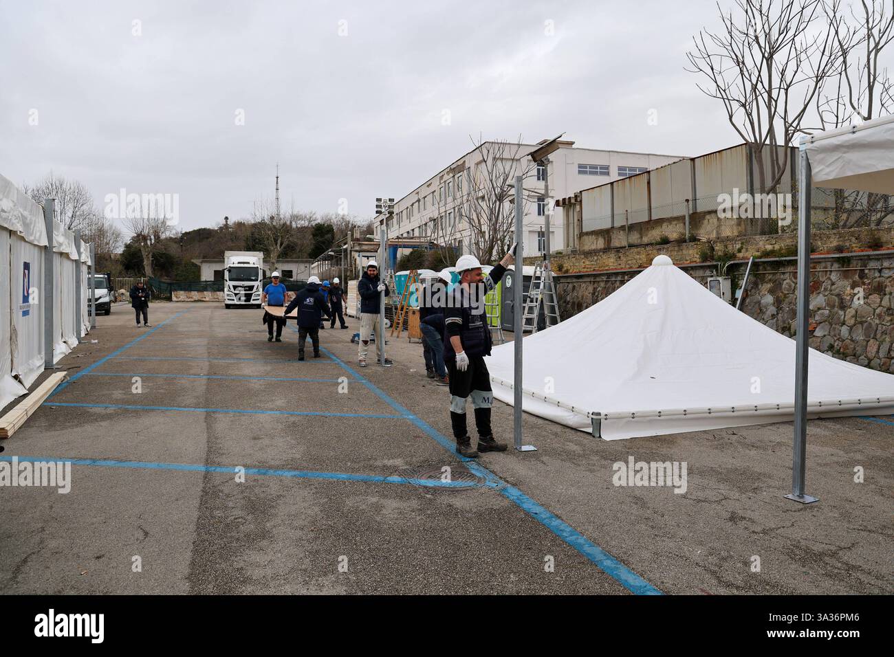 Areas affected by the earthquake between Bagnoli, Pozzuoli Naples 03/14 ...