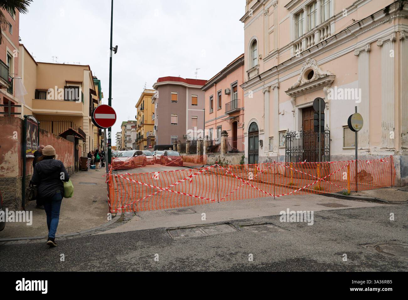 Areas affected by the earthquake between Bagnoli, Pozzuoli Naples 03/14 ...