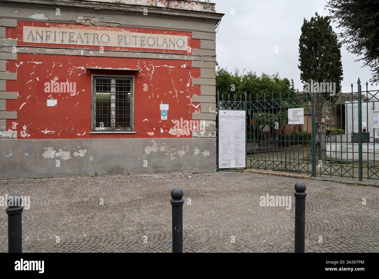 Areas affected by the earthquake between Bagnoli, Pozzuoli Naples 03/14 ...