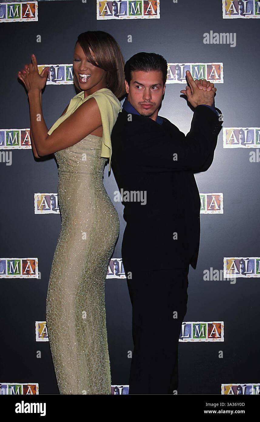 Tyra banks 1998 hi-res stock photography and images - Alamy