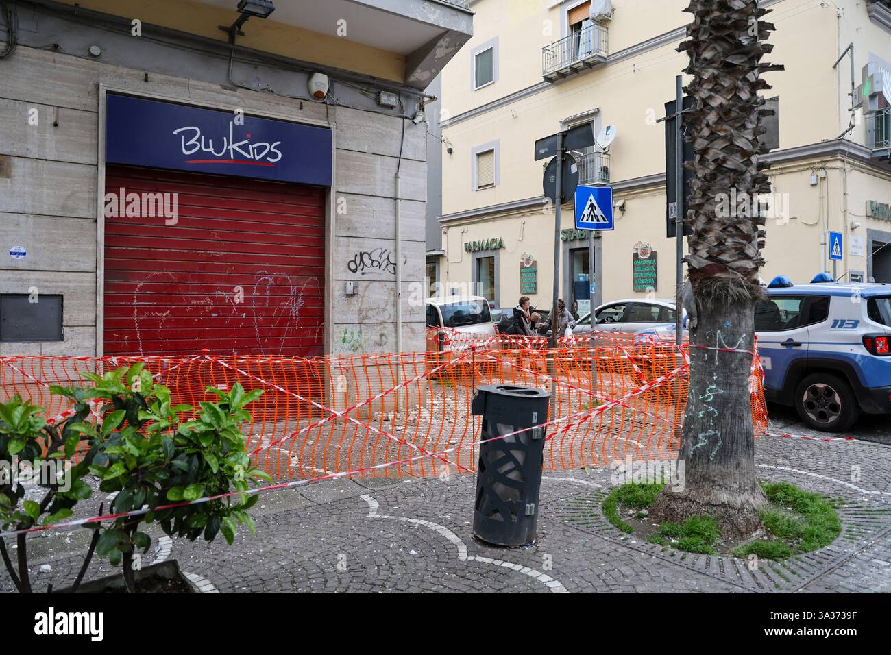 Napoli, Campania, Italia. 14th Mar, 2025. Naples 03/14/2025 damage ...