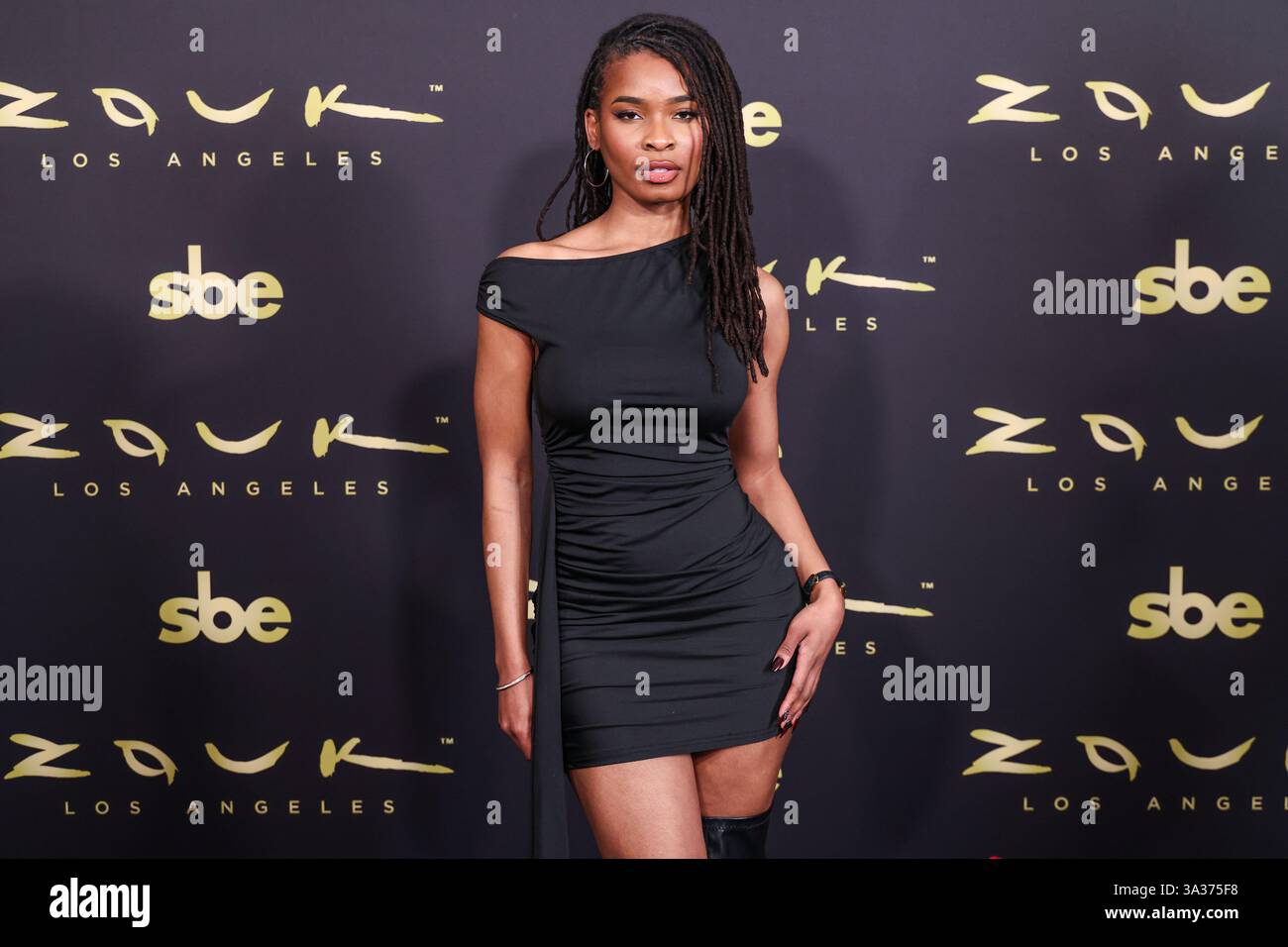 LOS ANGELES, CALIFORNIA, USA - MARCH 13: Courtney Randolph arrives at ...