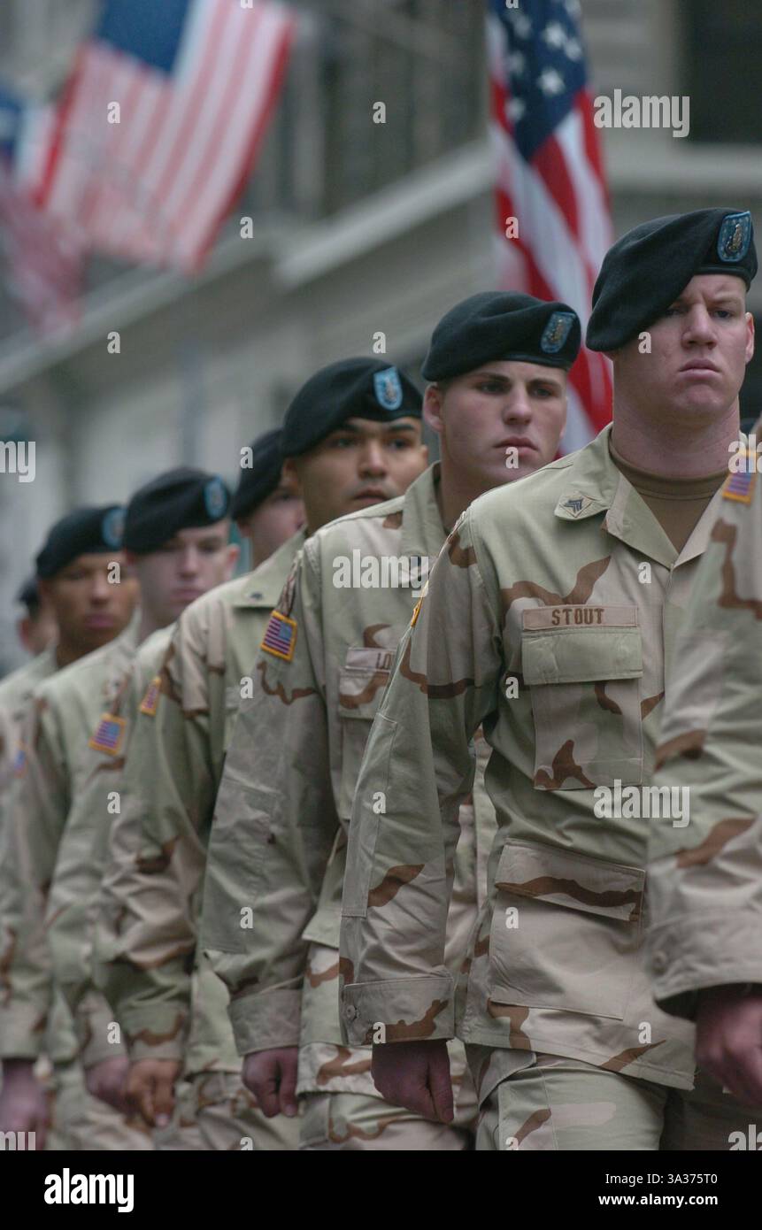 Nov 11, 2005; New York, NY, USA; Members of the US Army's New York ...