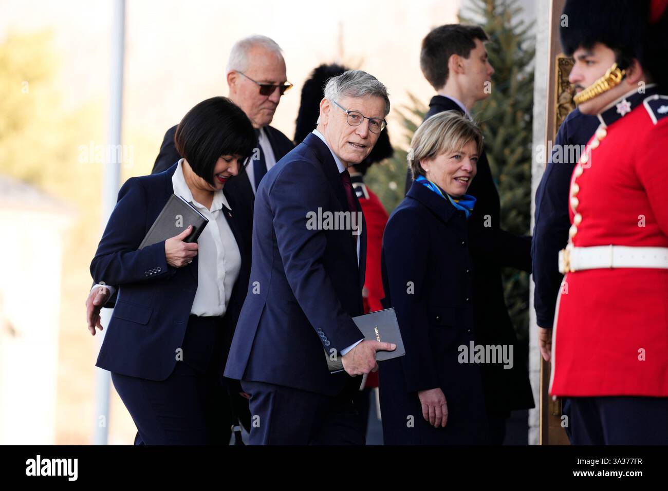 Terry Duguid arrives for a swearing in ceremony at Rideau Hall in ...