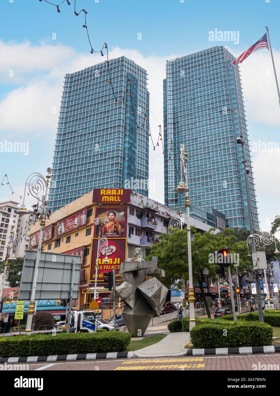 Menara Kembar Bank Rakyat, Bank Rakyat Twin Towers, Islamic bank in ...