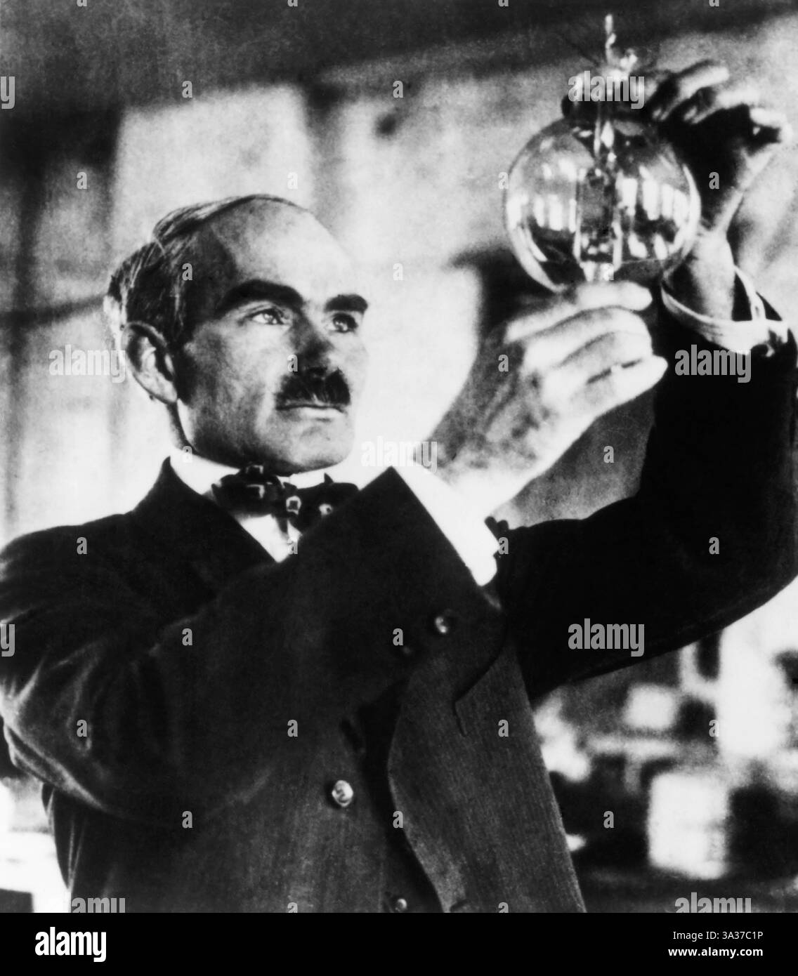 March 21, 2006 - Lee de Forest, American Inventor, Portrait, circa 1916 ...