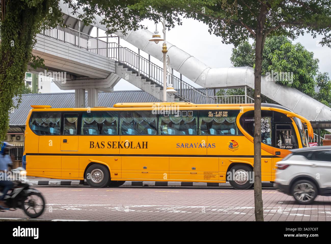 Malaysia school bus hi-res stock photography and images - Alamy