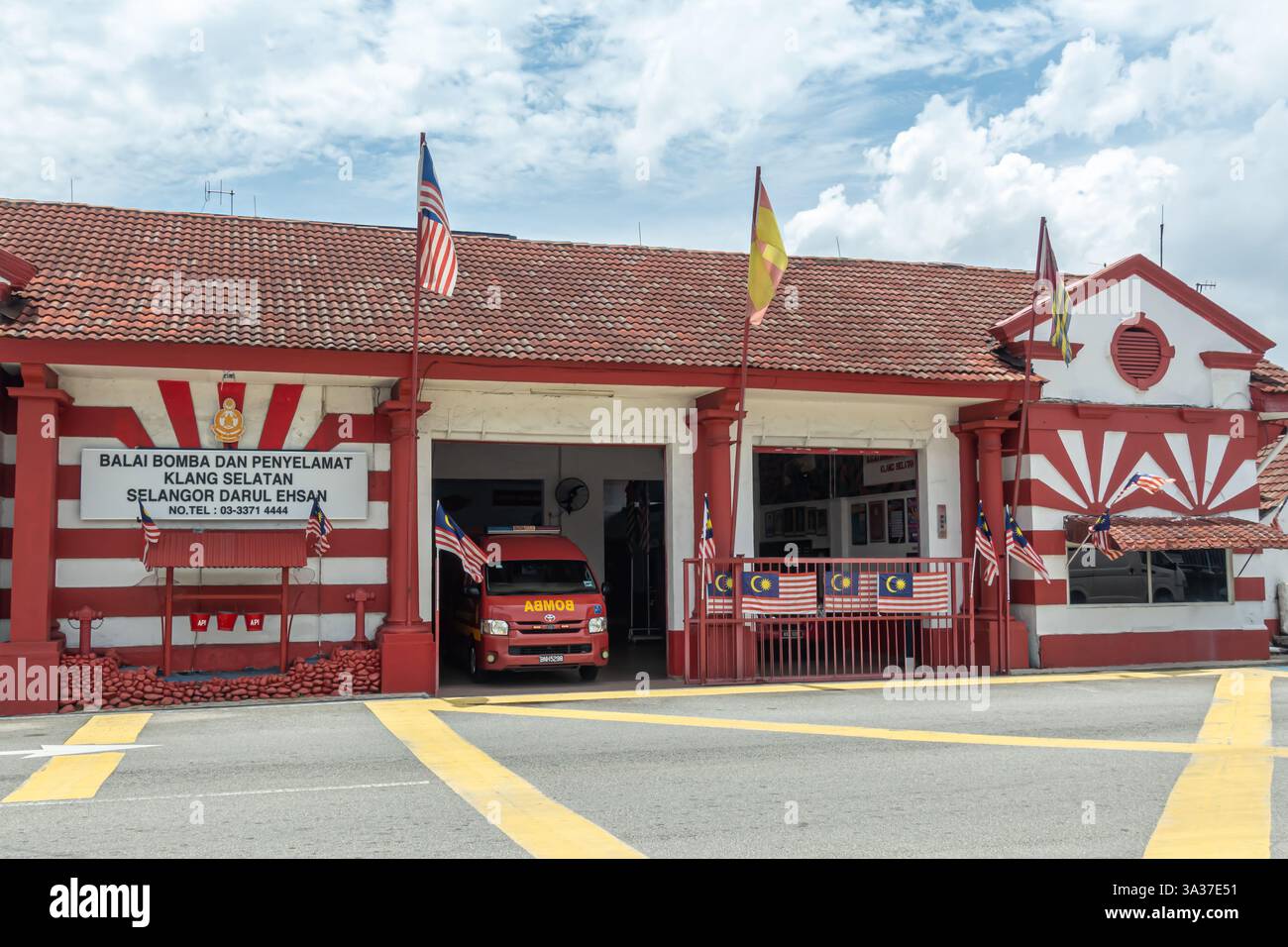 Balai Bomba dan Penyelamat Klang Selatan, a fire and rescue station ...
