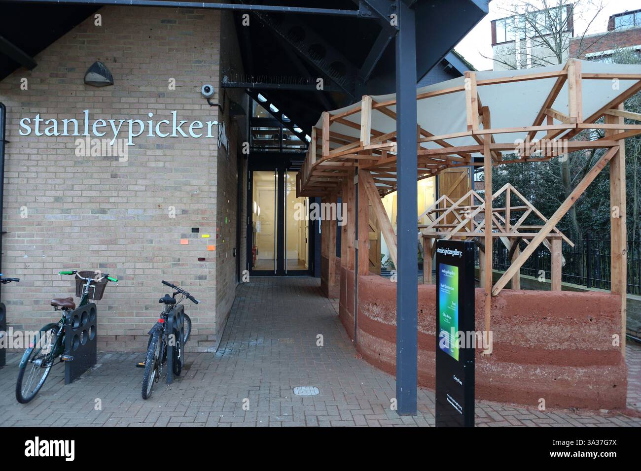 Stanley Picker Gallery Kingston University Kingston upon Thames London ...