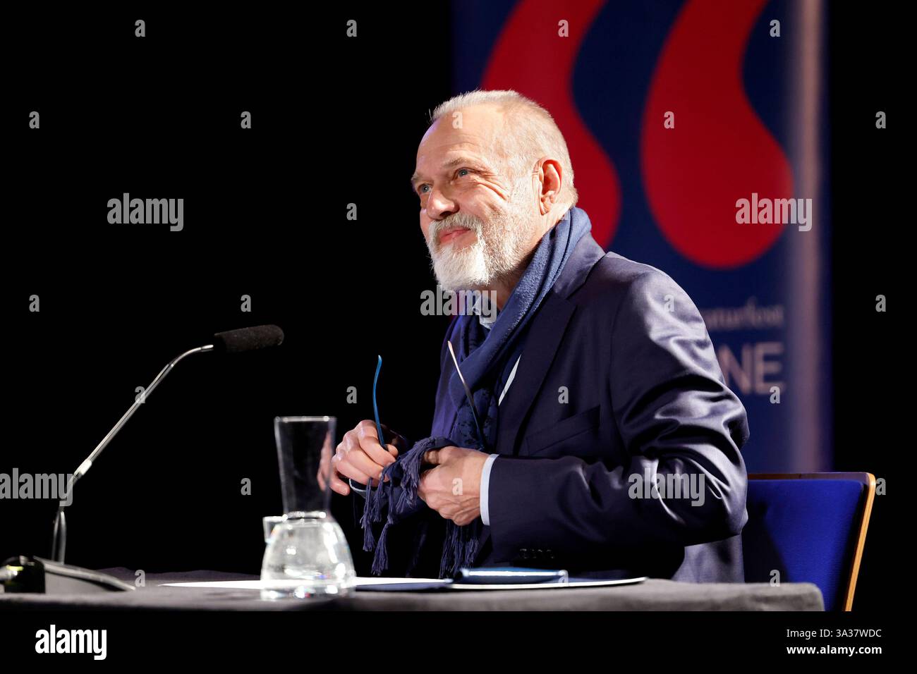 Schauspieler Jan-Gregor Kremp auf der Lit.Cologne 2025 Veranstaltung ...