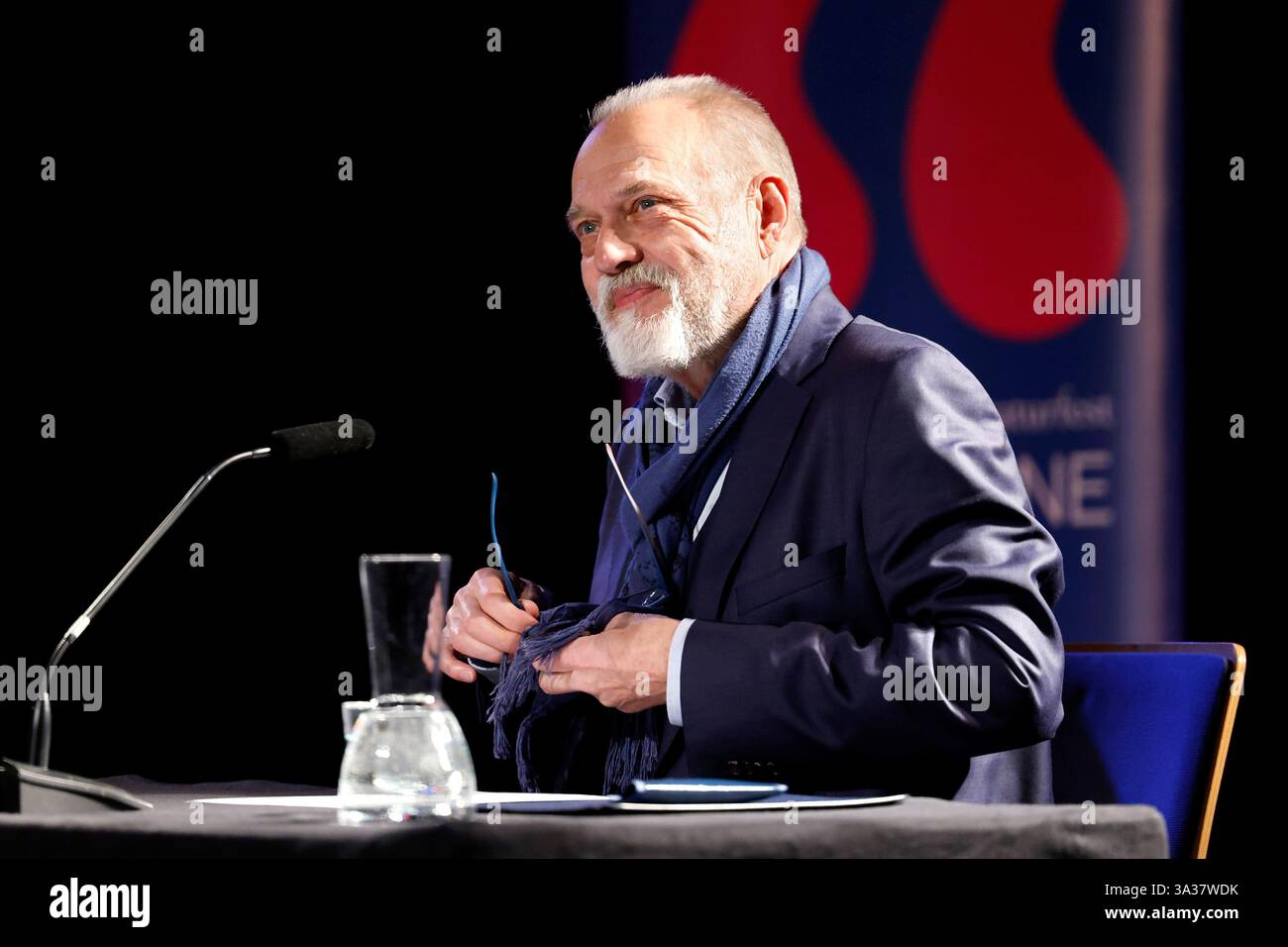 Schauspieler Jan-Gregor Kremp auf der Lit.Cologne 2025 Veranstaltung ...