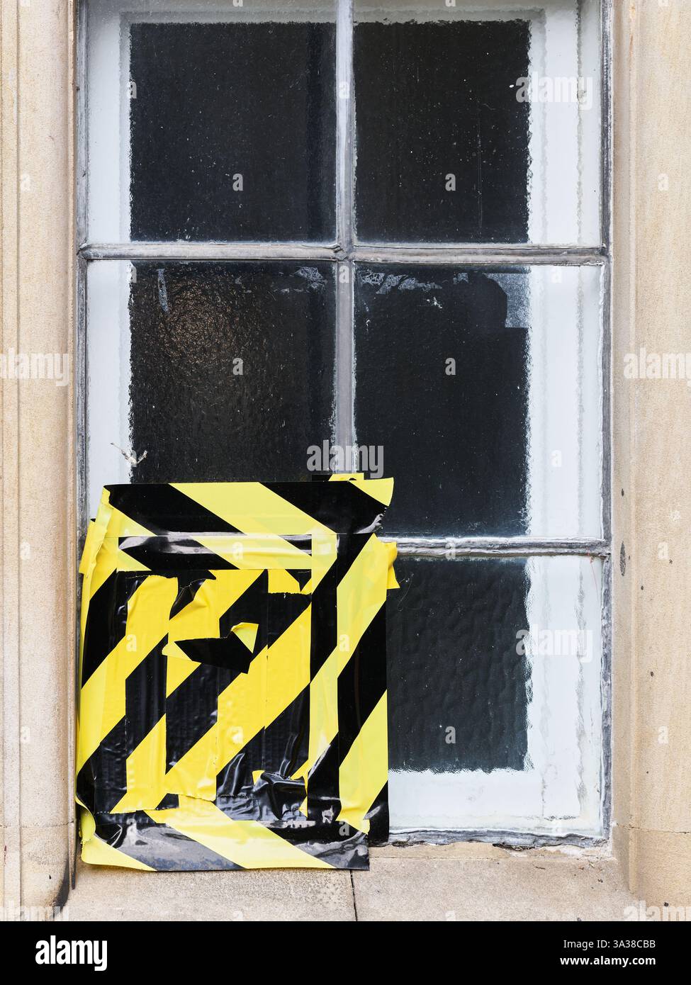 Broken window on the old Cavendish laboratory, New Museums site ...
