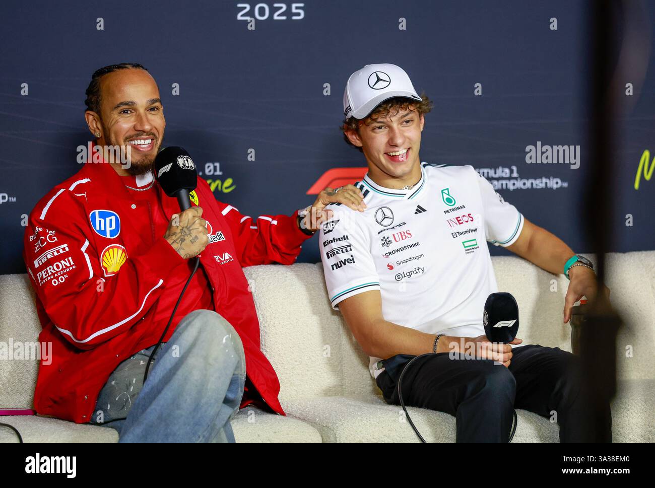 HAMILTON Lewis (gbr), Scuderia Ferrari SF-25, KIMI ANTONELLI Andrea (ita), Mercedes AMG F1 Team ...