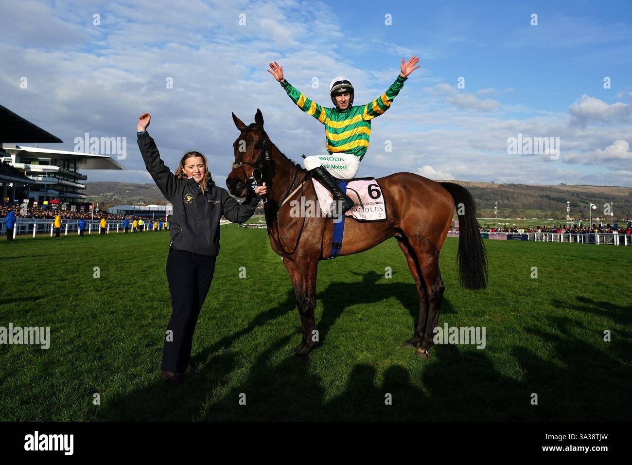 Mark Walsh onboard Inothewayurthinkin after winning the Boodles ...