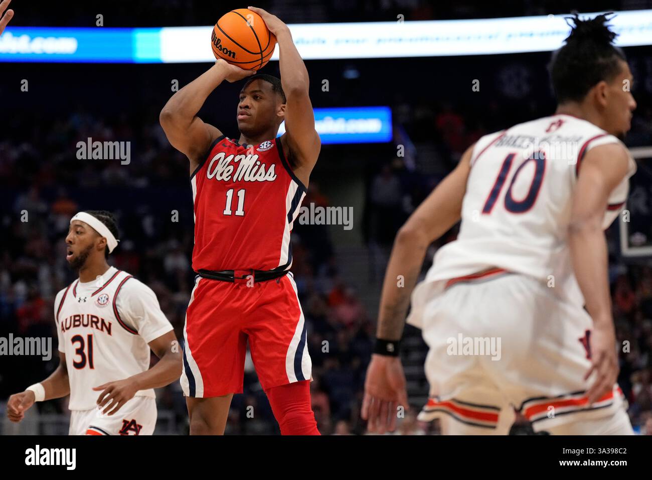 Mississippi guard Matthew Murrell (11) shoots against the Auburn during ...
