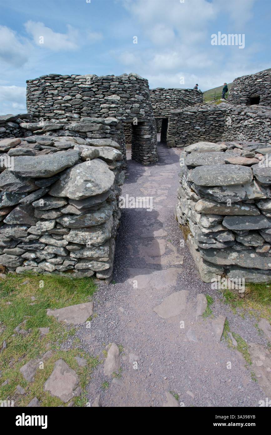 Beehive Huts, Fahan, Dingle Peninsula, Kerry, Republic of Ireland Stock ...