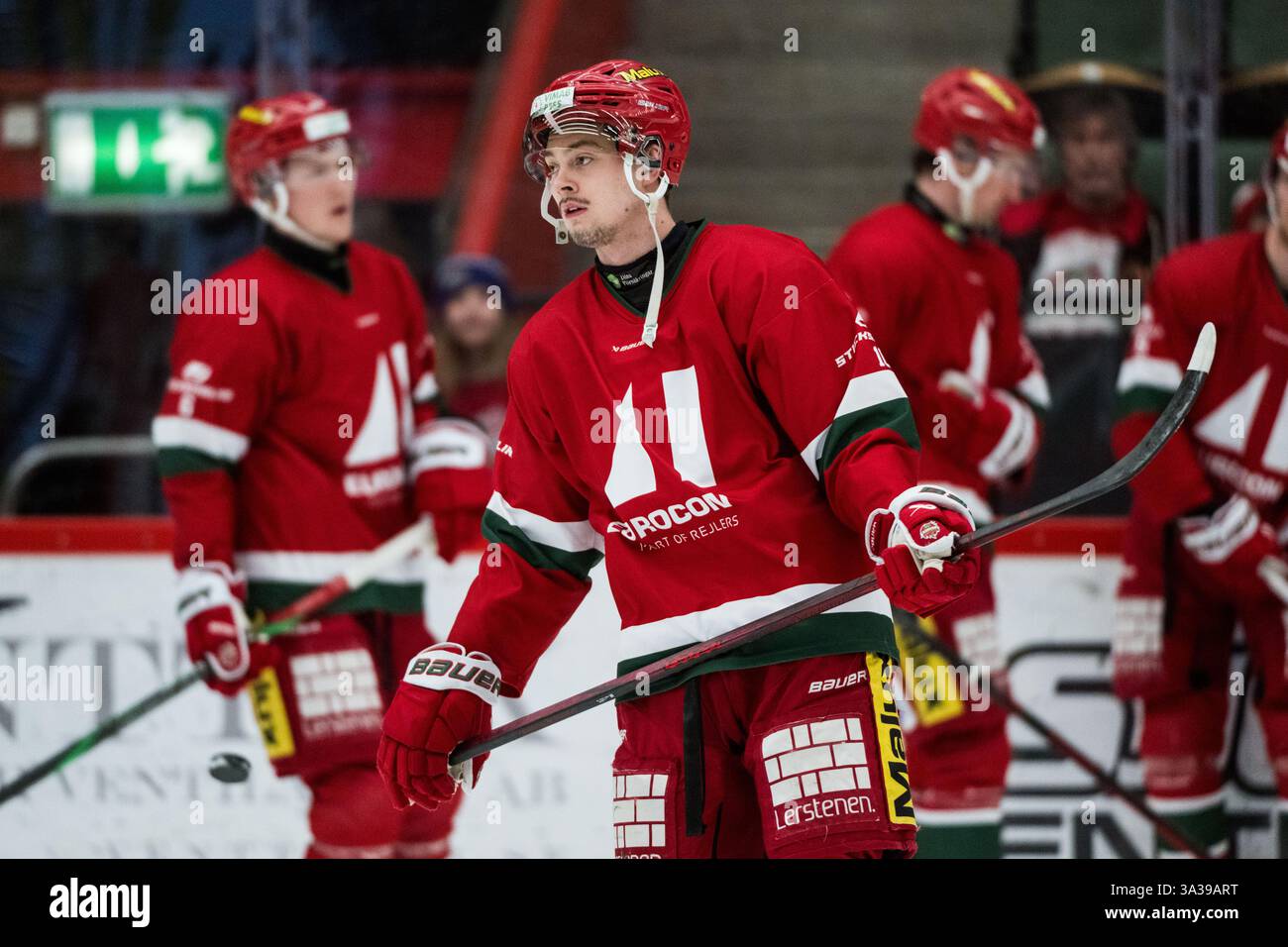 250314 Modos Sampo Ranta inför ishockeymatchen i kvalet till SHL mellan Modo och HV71 den 14 ...