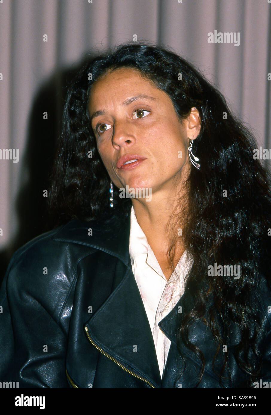 Sonia Braga at a press event, circa 1988. / File Reference # 34782-005RCP Stock Photo - Alamy