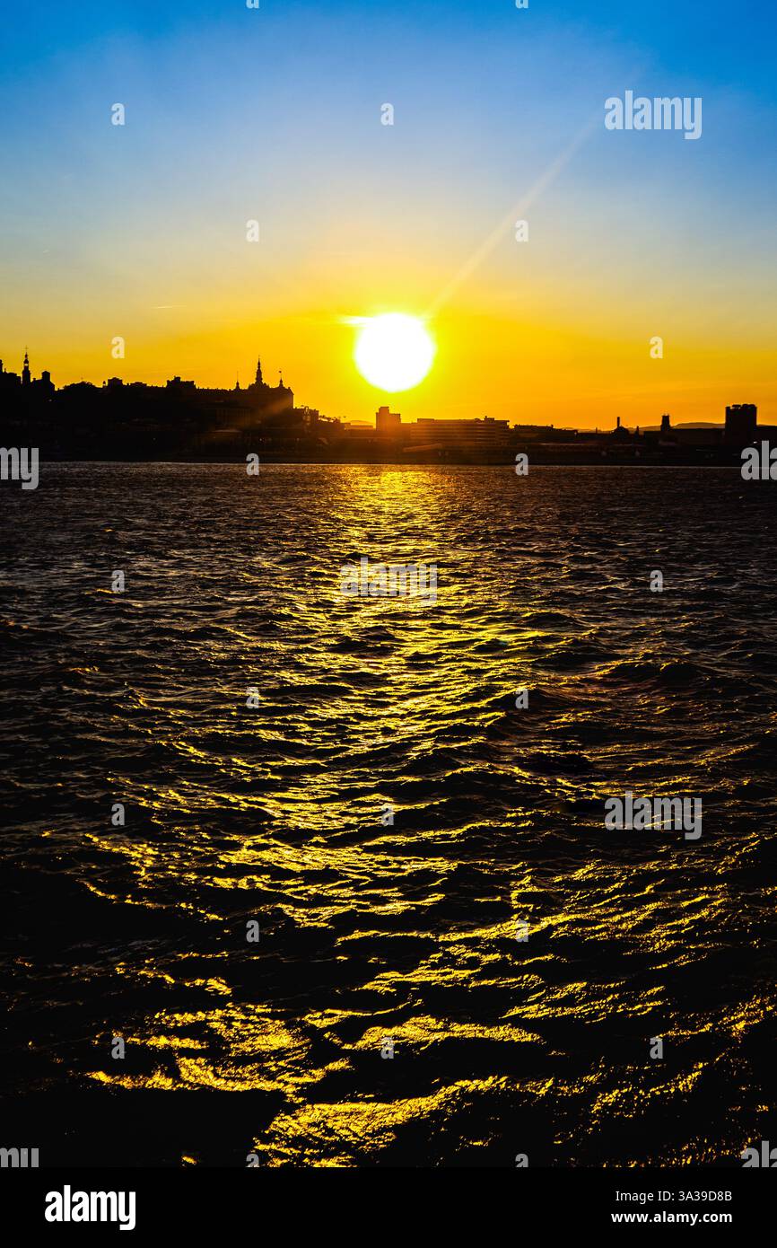 Atardecer del pacifico sur hi-res stock photography and images - Alamy