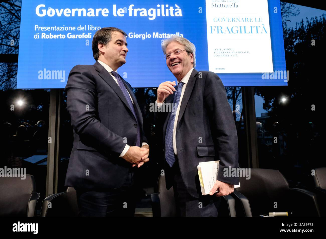 Il Commissario UE Raffaele Fitto, Paolo Gentiloni ex Commissario UE in ...