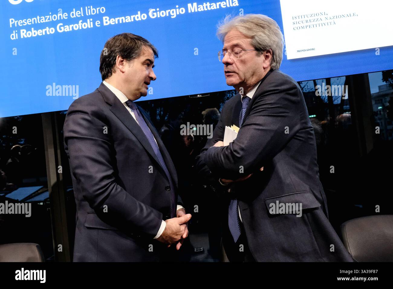 Il Commissario UE Raffaele Fitto, Paolo Gentiloni ex Commissario UE in ...