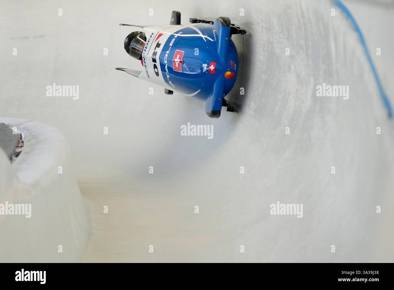Switzerland's Melanie Hasler and Muswama Kambundji take a high line on ...