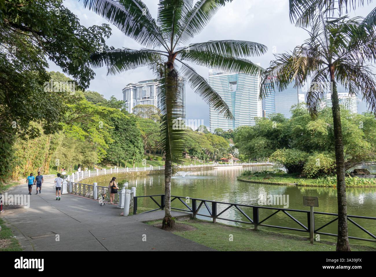 Lake, Taman Botani Perdana (Perdana Botanical Garden), Kuala-Lumpur, Malaysia Stock Photo - Alamy