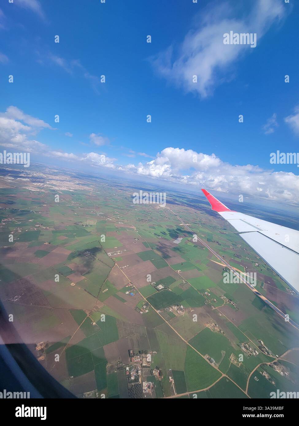 Fly over drone footage cloudy hi-res stock photography and images - Alamy