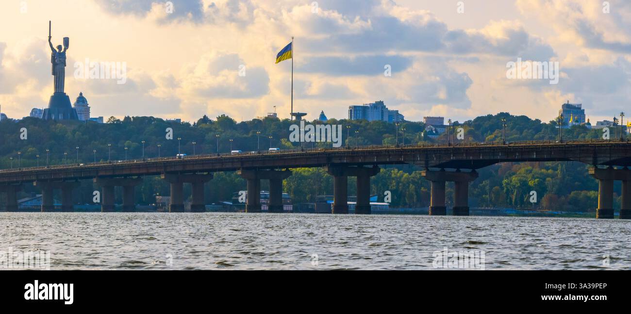 The towering Mother Ukraine Monument overlooks the Dnieper River ...