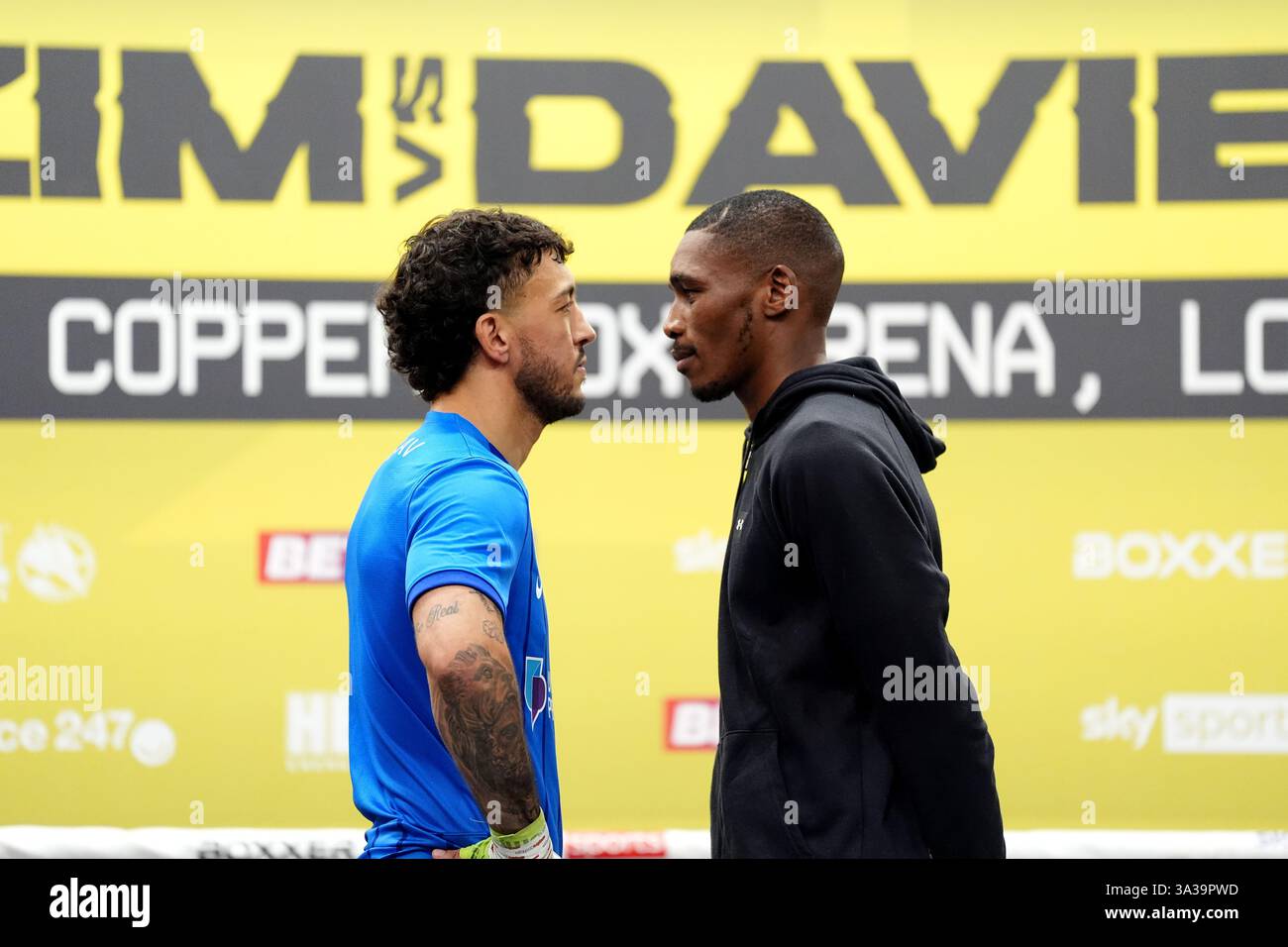 Michael McKinson (left) and Thulani Mbenge during a media workout at ...