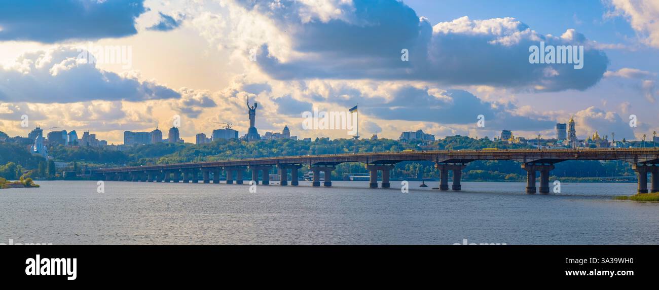 Iconic mother ukraine monument overlooking hi-res stock photography and ...