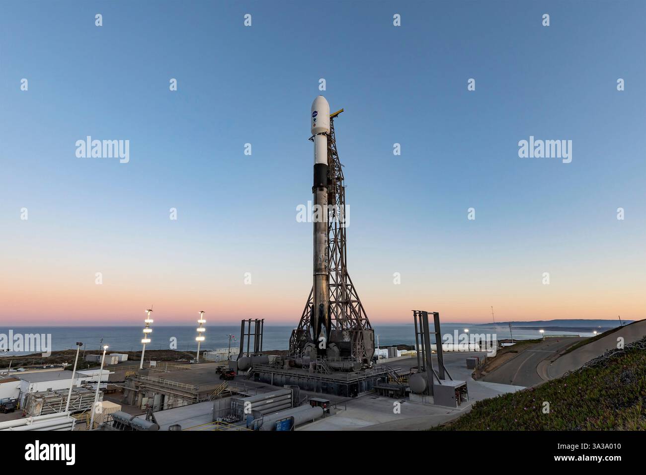 Lompoc, United States of America. 08 March, 2025. A SpaceX Falcon 9 ...