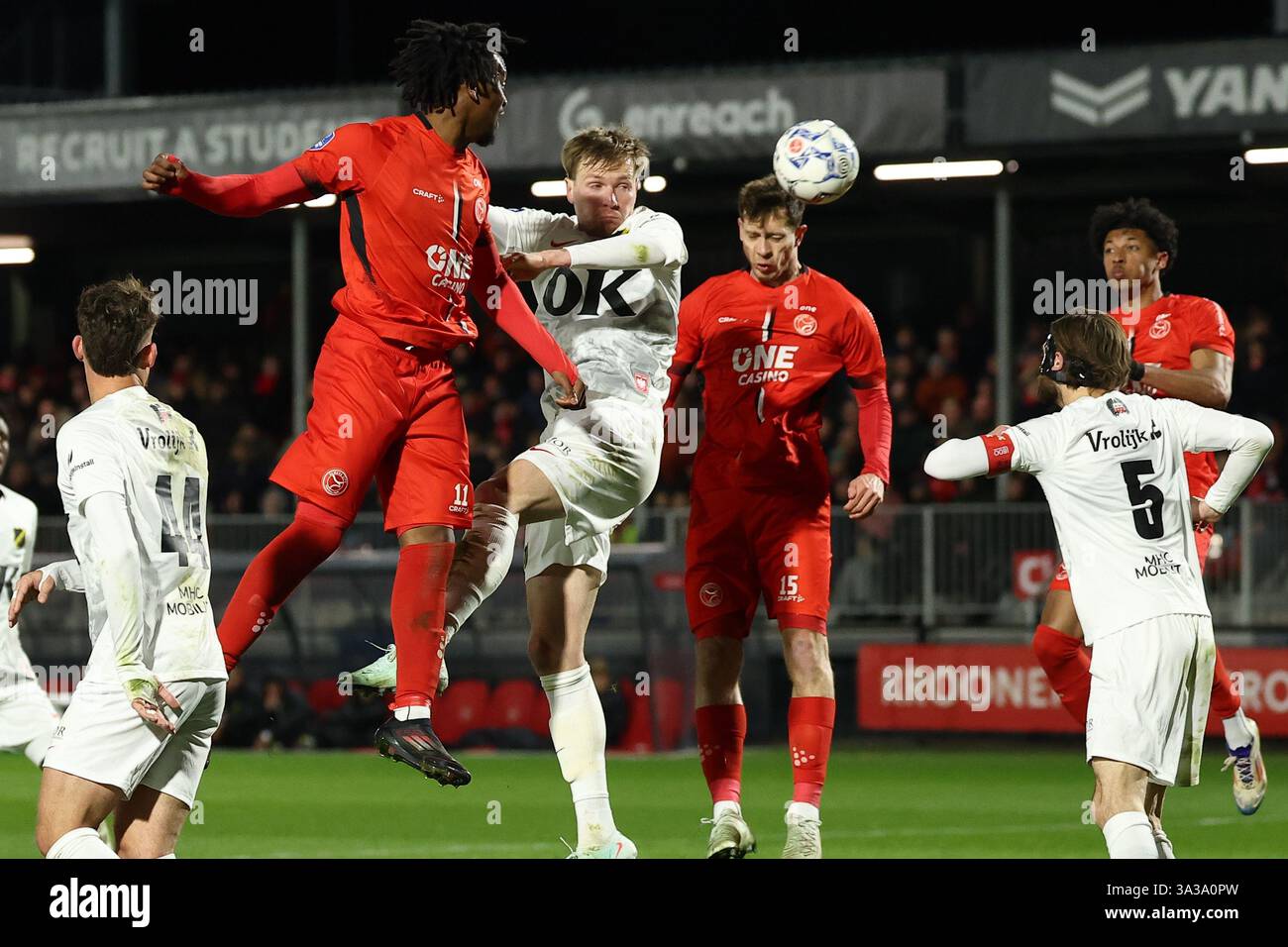 Almere, Netherlands. 14th Mar, 2025. ALMERE, 14-03-2025, Yanmar Stadium ...