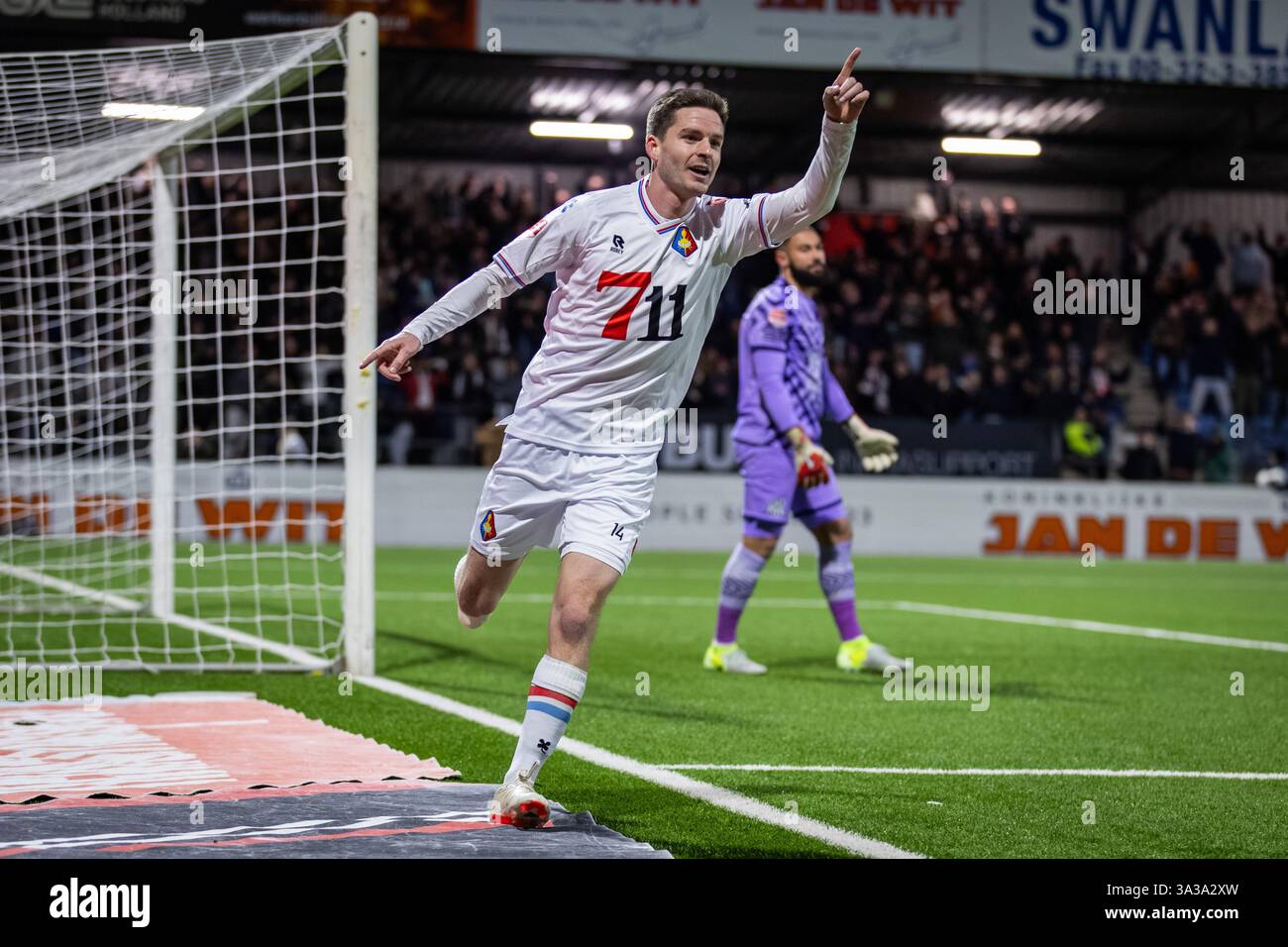 VELSEN, 14-03-2025, 711 Stadion. Dutch Football, Keuken Kampioen ...