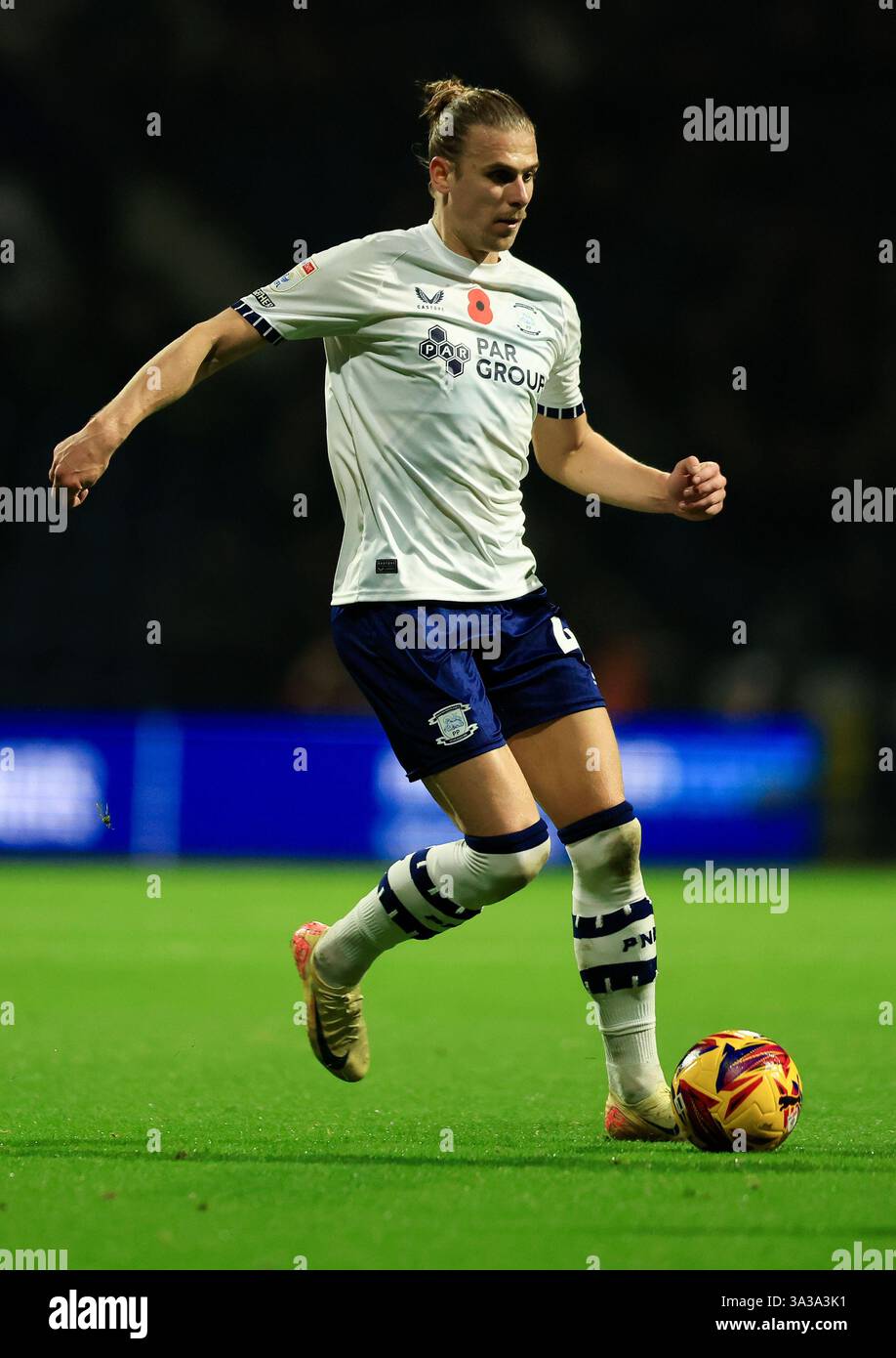 Preston North End's Brad Potts runs with the ball during the Sky Bet ...