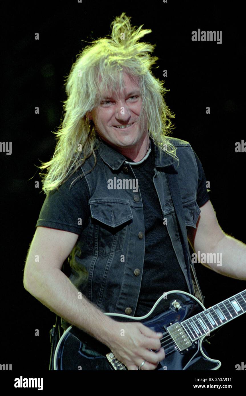 Leo leoni photos hi-res stock photography and images - Alamy