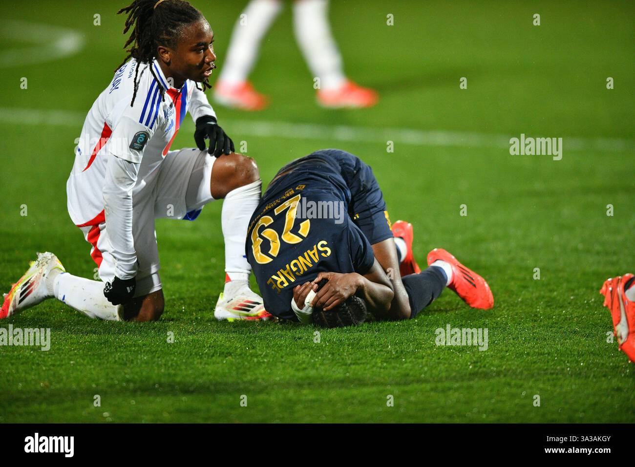Hawa Sangare after fall from Stade de Reims during the Women's French ...