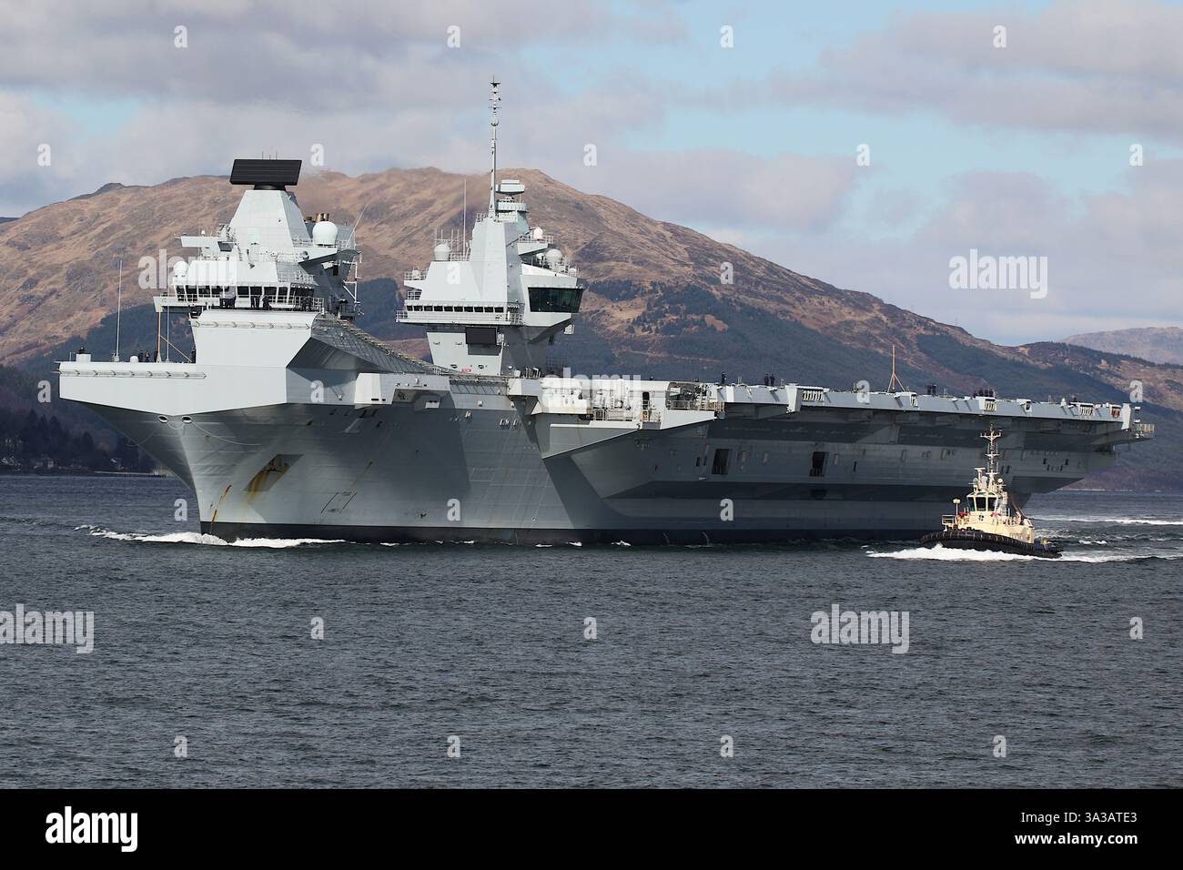 HMS Prince of Wales (R09), a Queen Elizabeth-class aircraft carrier ...