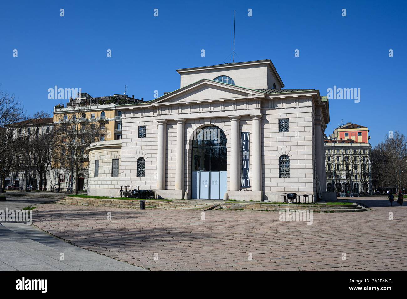 DAZI MILANO Bar and Restaurant near the Arco della Pace (Porta Sempione ...