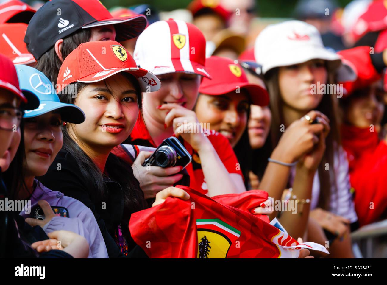 March 15, 2025: MELBOURNE, AUSTRALIA - MARCH 15: Fan atmosphere and ...